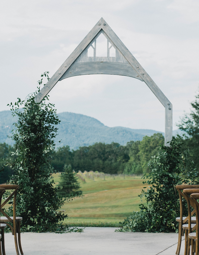 Chapel Arch - 12' at Peak - BERBANK EVENTS